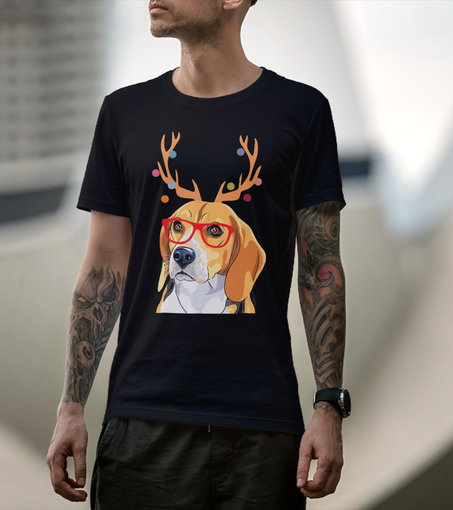 Beagle With Christmas Antlers And Red Glasses T-Shirt