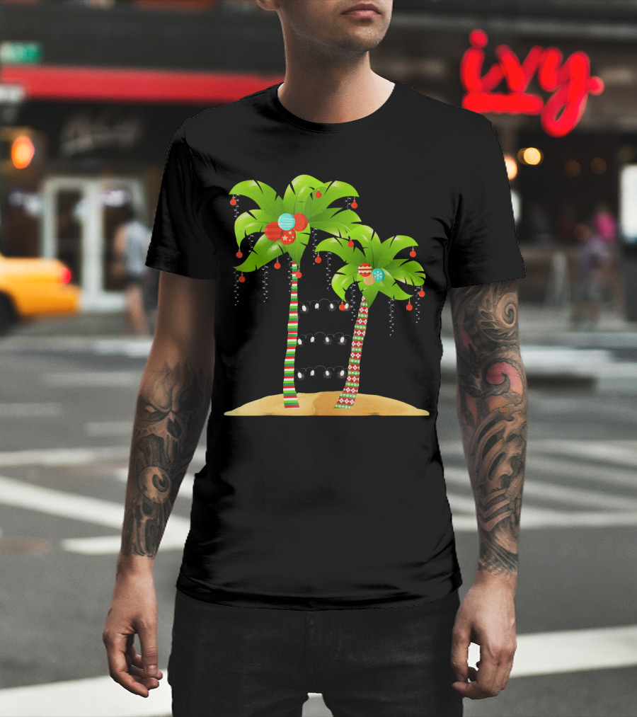 Christmas Tree Palm Mele Kalikimaka Palm Trees With Ornaments And Lights T-Shirt