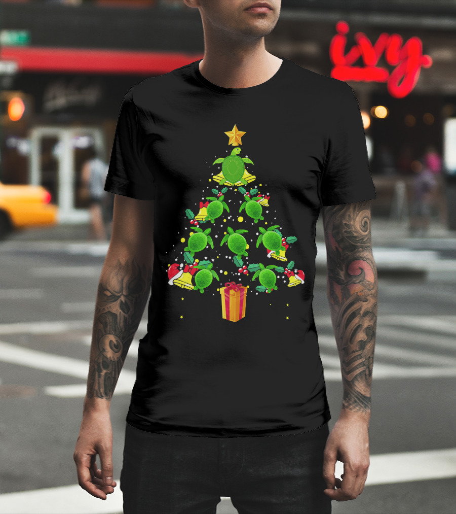 Sea Turtle Christmas Tree With Star Hat And Gift Box T-Shirt
