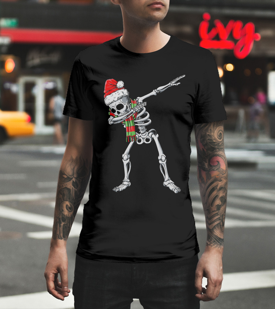 Dabbing Santa Skeleton Christmas Hat And Scarf T-Shirt