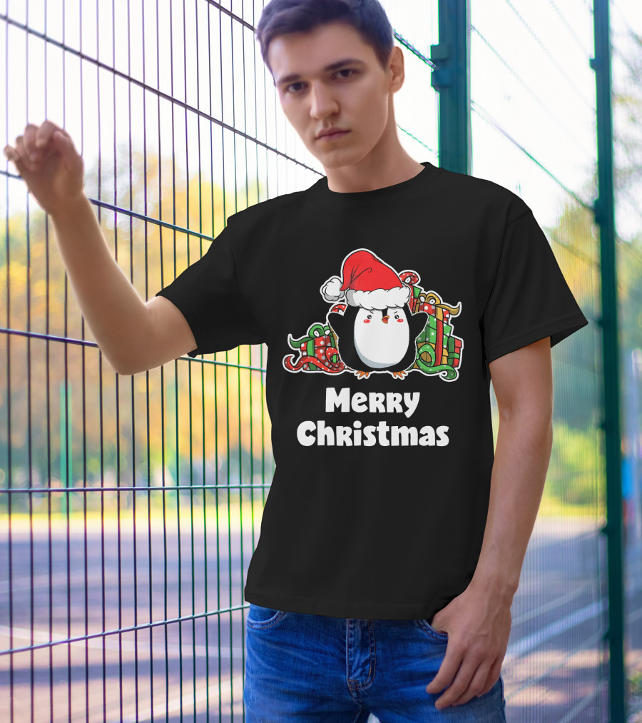 Merry Christmas Penguin Santa Hat Gift Wrapping T-Shirt