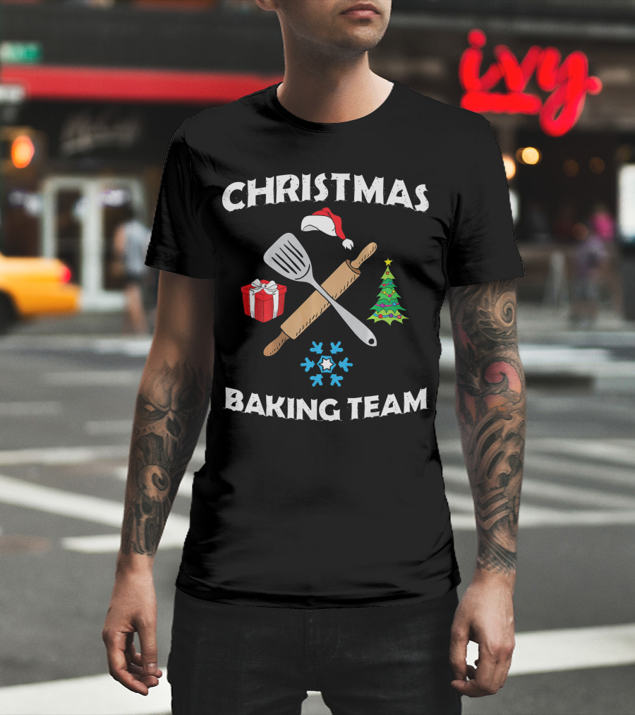 Christmas Baking Team Santa Hat Spatula Rolling Pin Tree Gift Snowflakes T-Shirt
