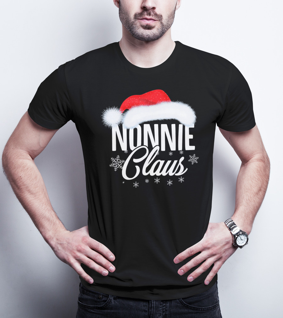 Nonnie Claus Christmas Grandma Santa Hat Snowflakes T-Shirt