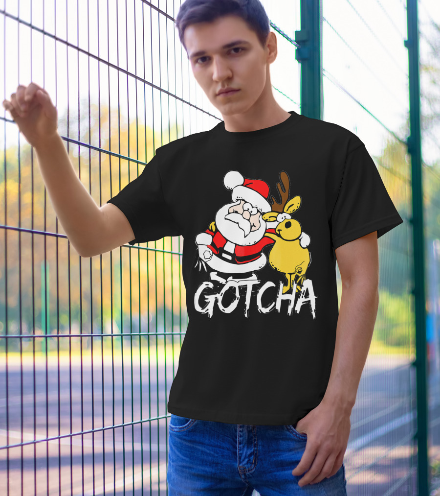 Santa Claus Gotcha Finger Circle Game With Reindeer T-Shirt