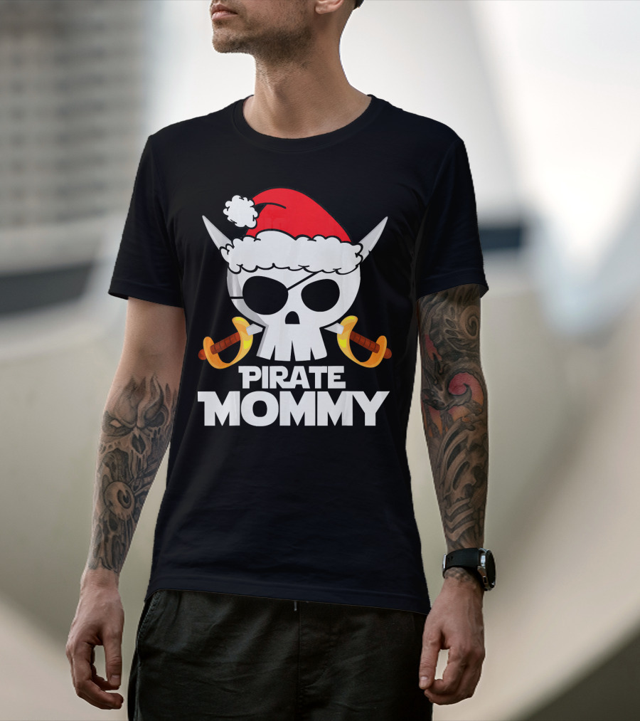Funny Santa Claus Pirate Mommy Skull With Santa Hat And Swords T-Shirt
