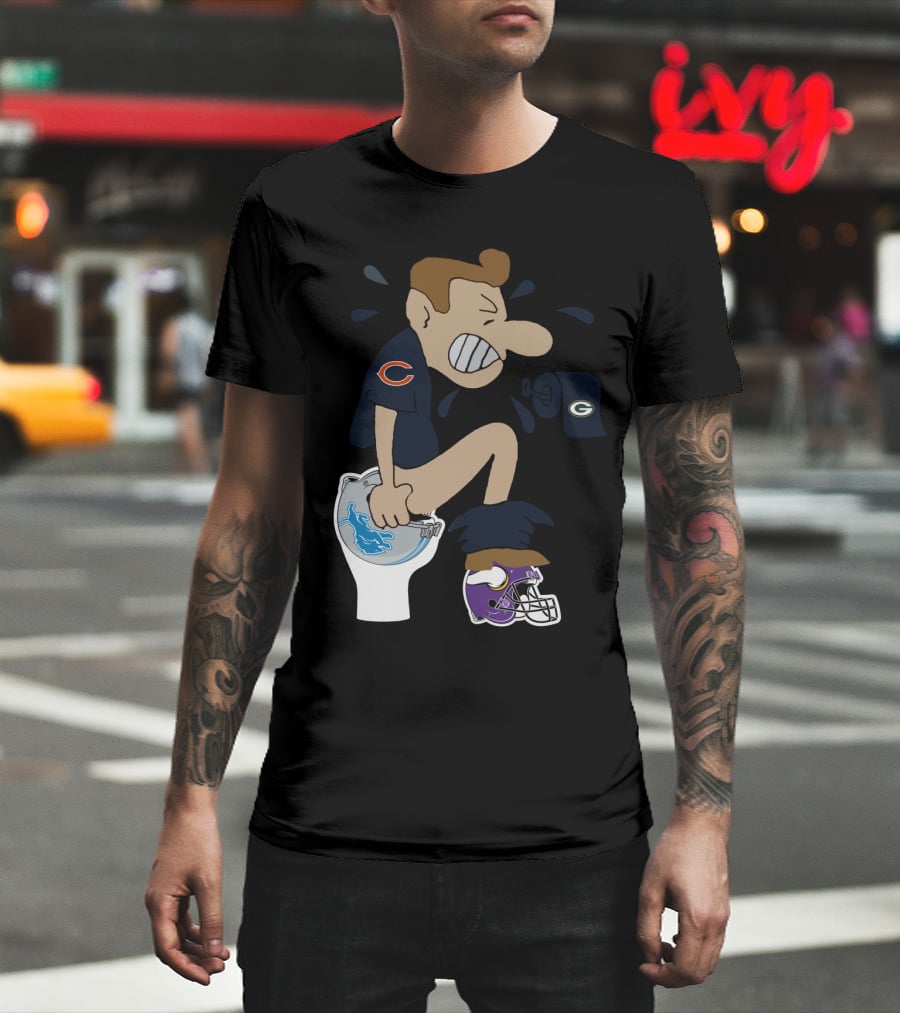 Chicago Bears Fan Humor Rival Teams Toilet Cartoon T-Shirt
