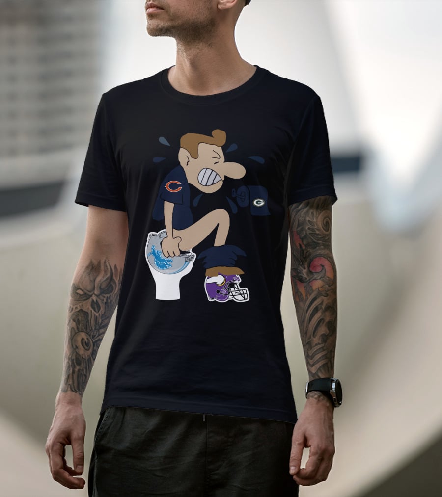 Chicago Bears Fan Humor Rival Teams Toilet Cartoon T-Shirt